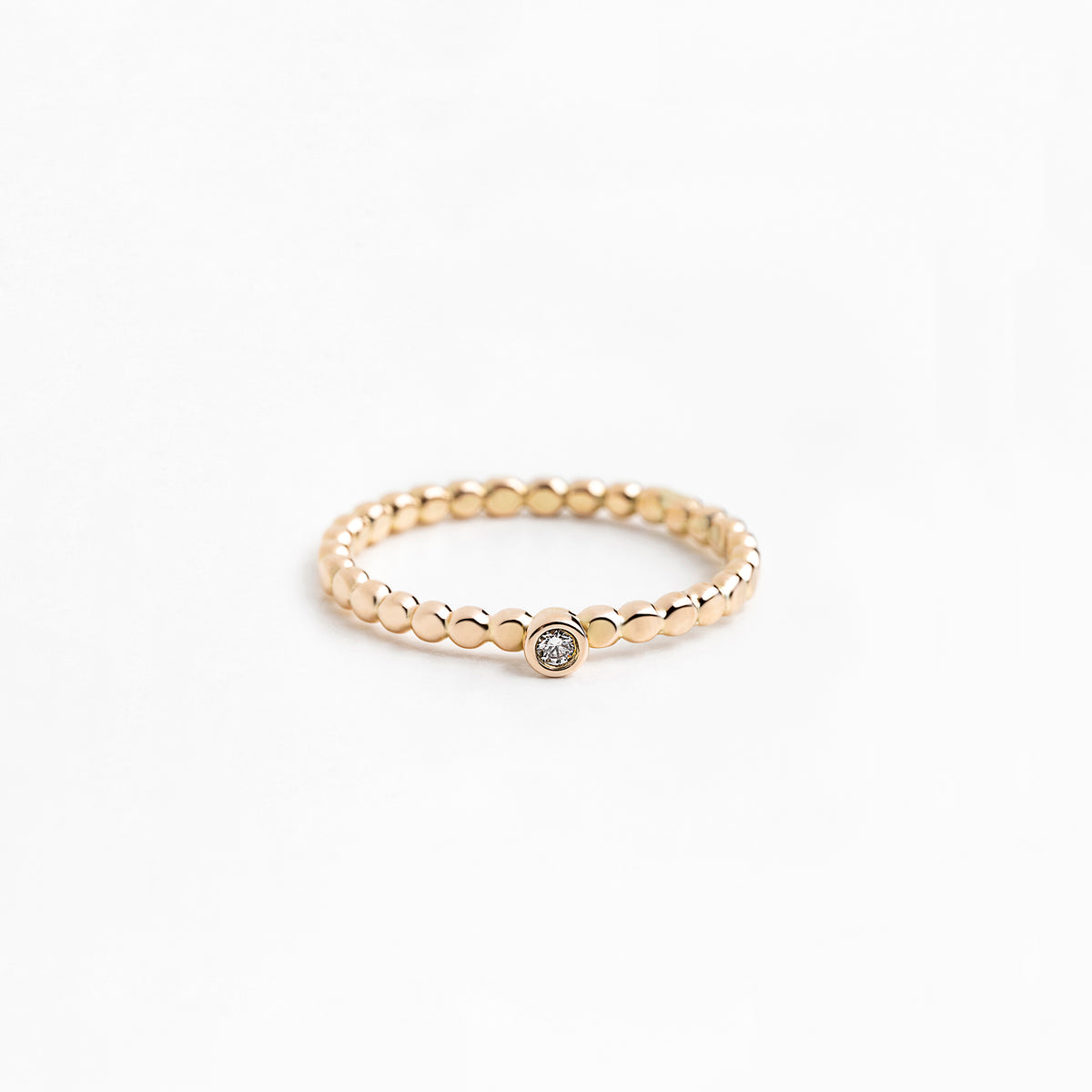 Tails hringur 2mm 14kt gull - með hvítum demanti – BY•L